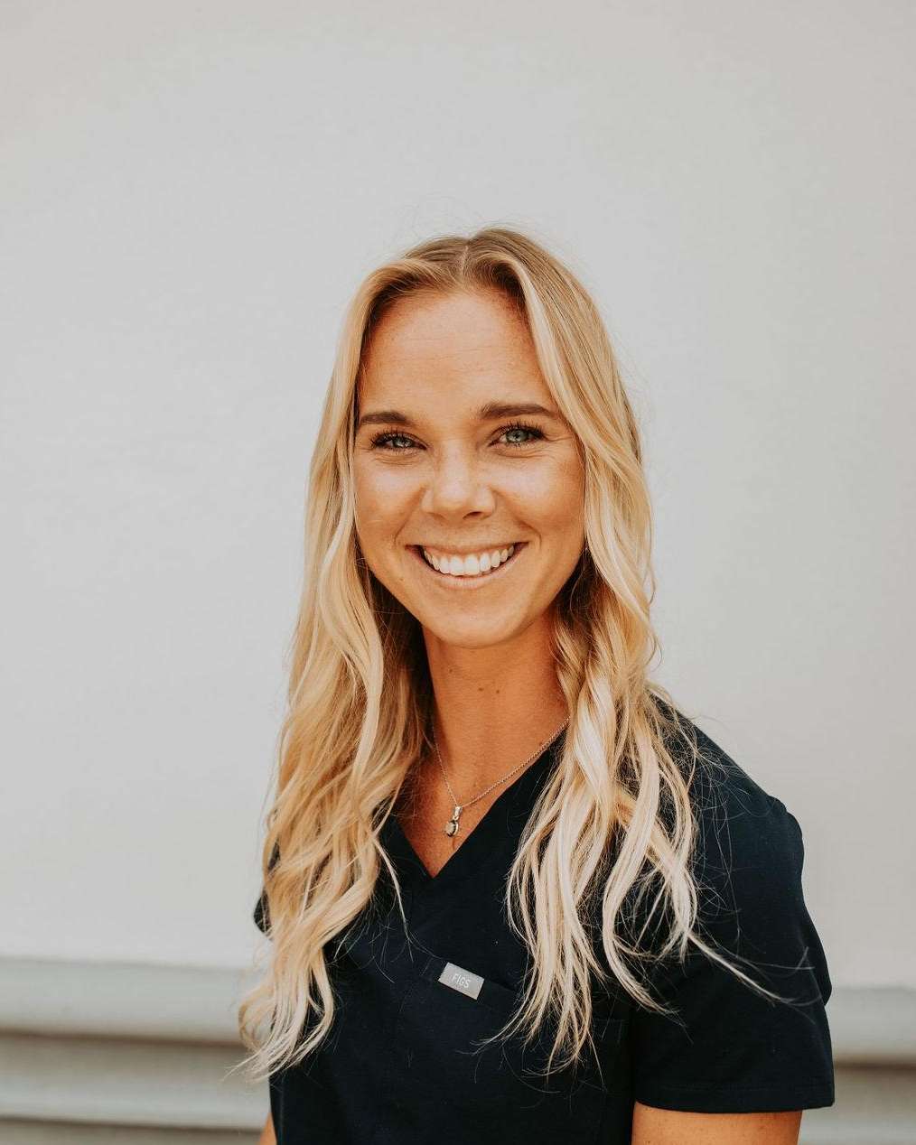 Dentist in St. Augustine FL | Laura